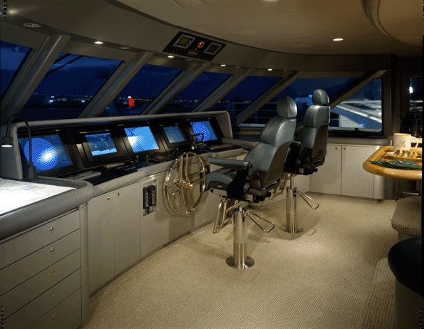 Yacht DAEDALUS, Delta | CHARTERWORLD Luxury Superyacht Charters